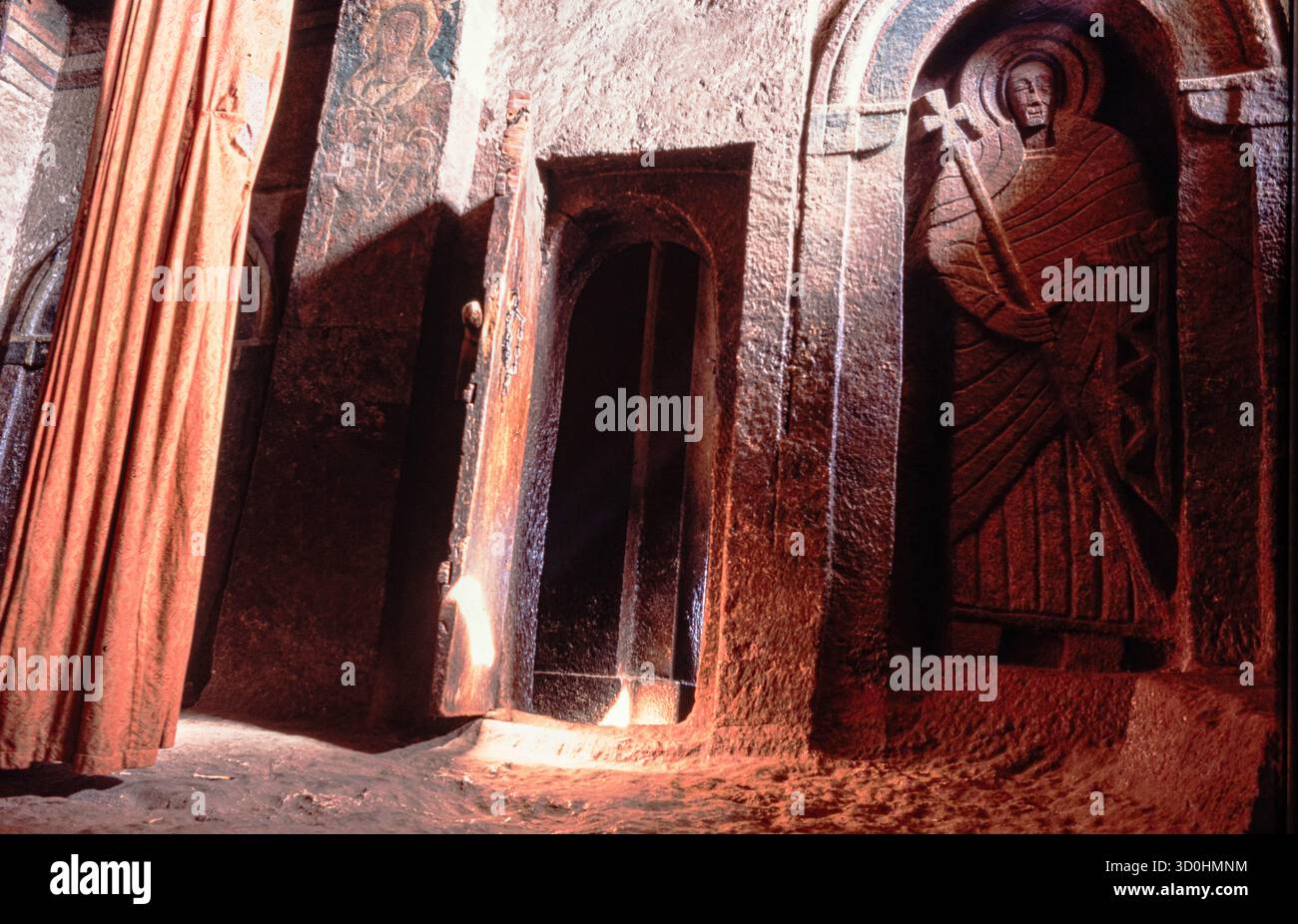 Baptismal pool outside Saint Georges Rock hewn church in Lalibela ...