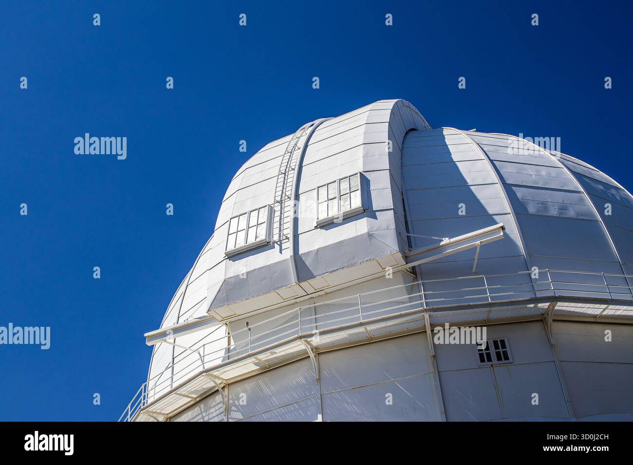Exterior dome of the historic 100-inch Hooker telescope at Mount Wilson ...