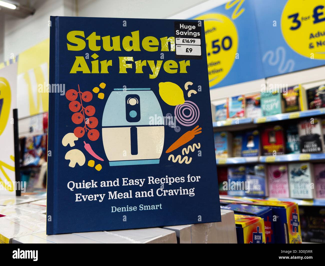 Student air fryer hi-res stock photography and images - Alamy