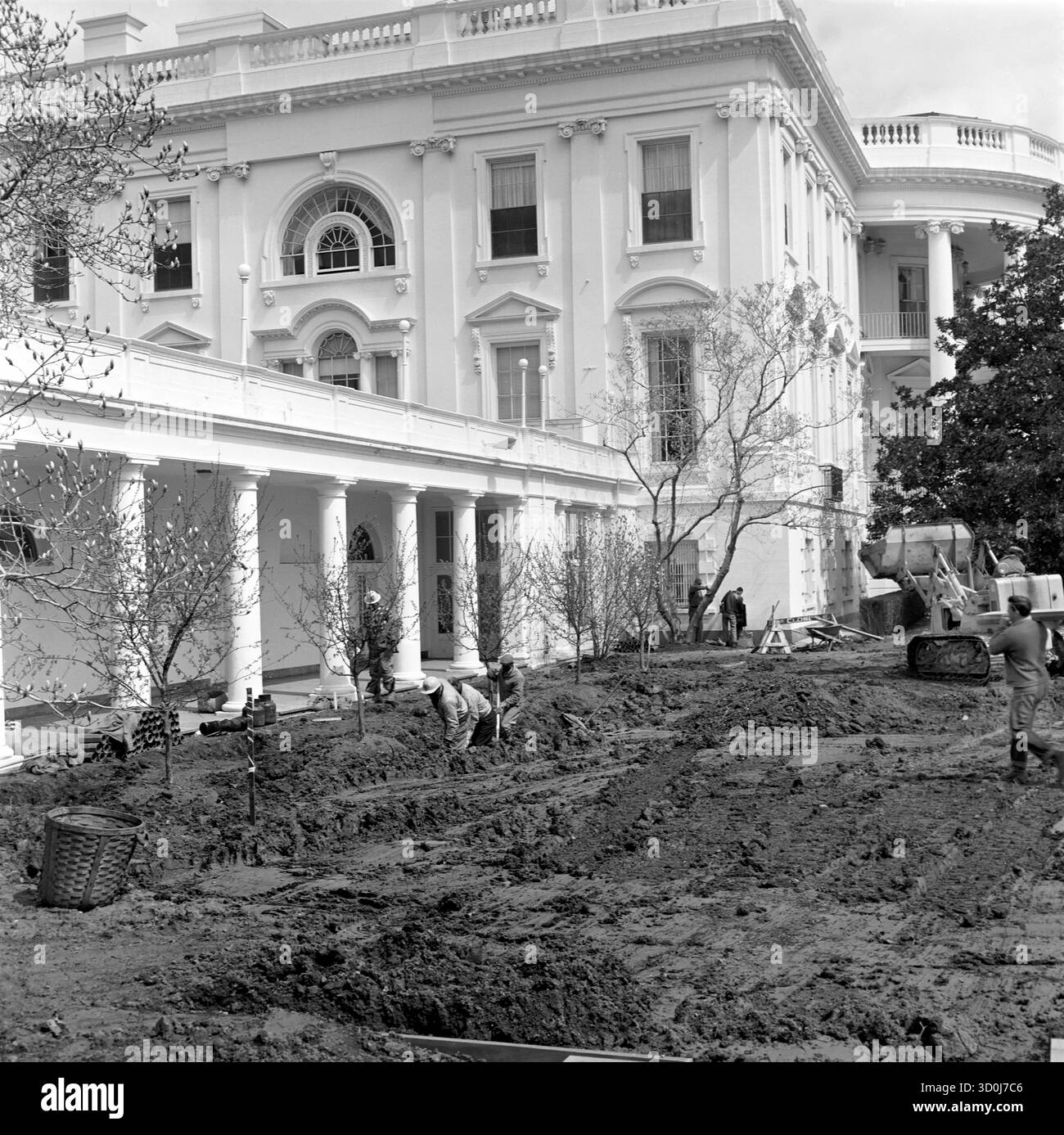 New construction wing Black and White Stock Photos & Images - Alamy