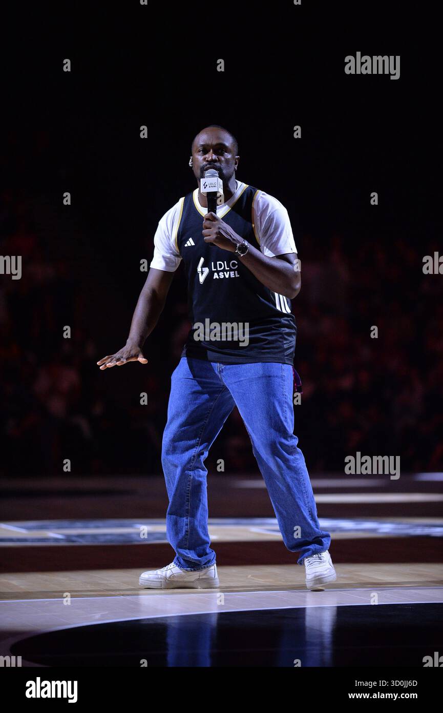 Host Otis during the Turkish Airlines EuroLeague basketball match ...