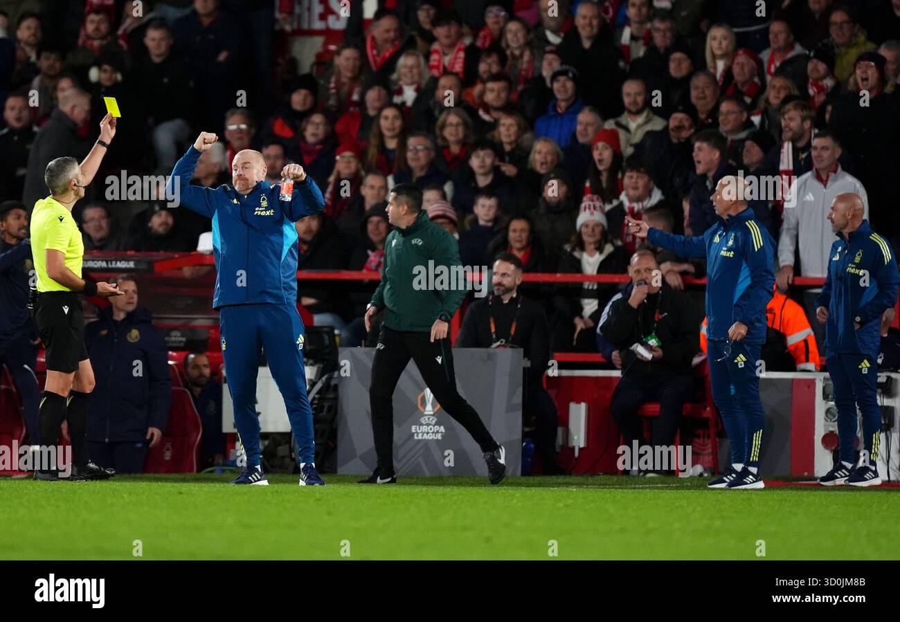 Nottingham Forest assistant manager Ian Woan (second right) is shown a ...