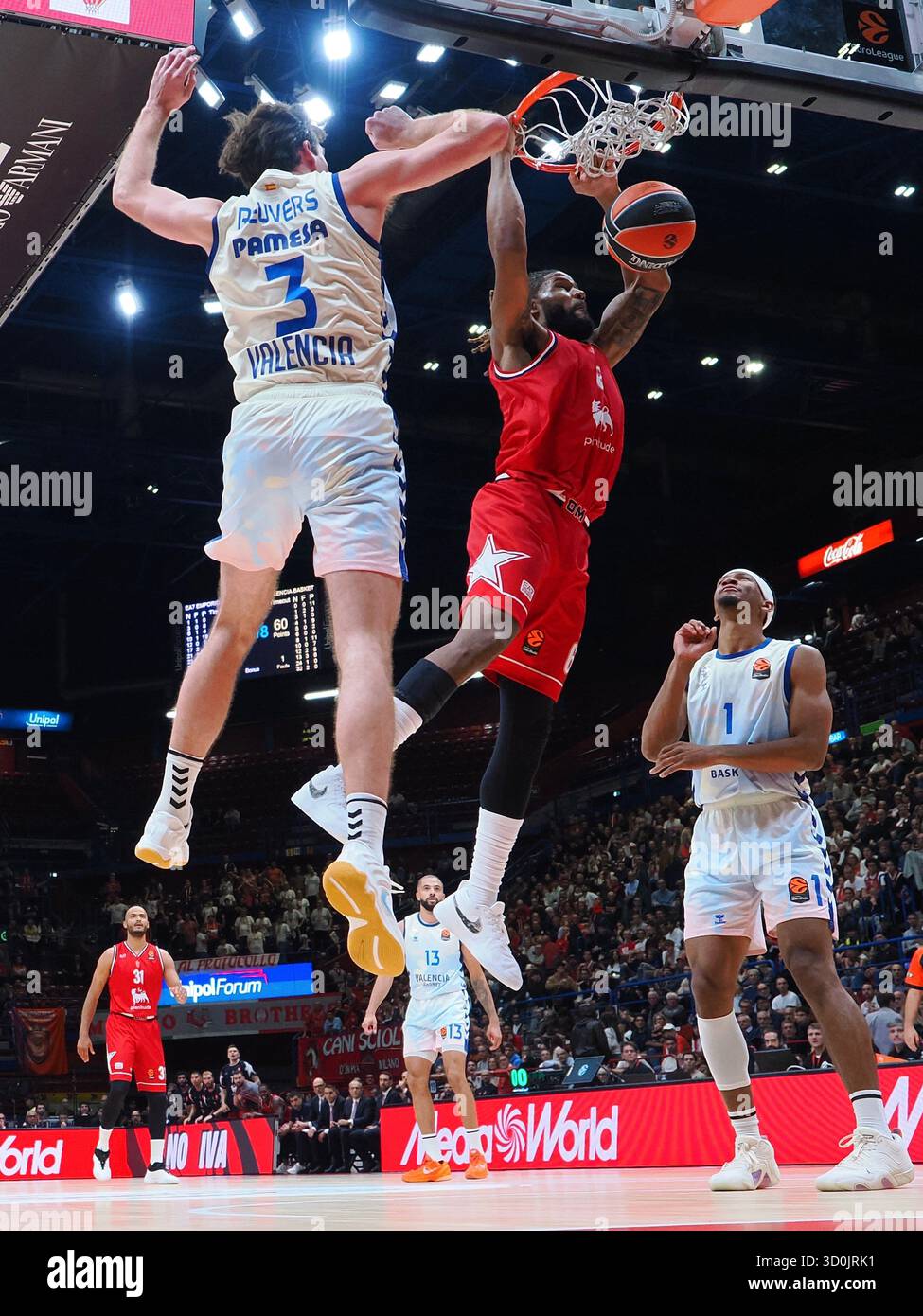 Nate Reuvers (Valencia Basket) & Devin Booker (EA7 Emporio Armani ...