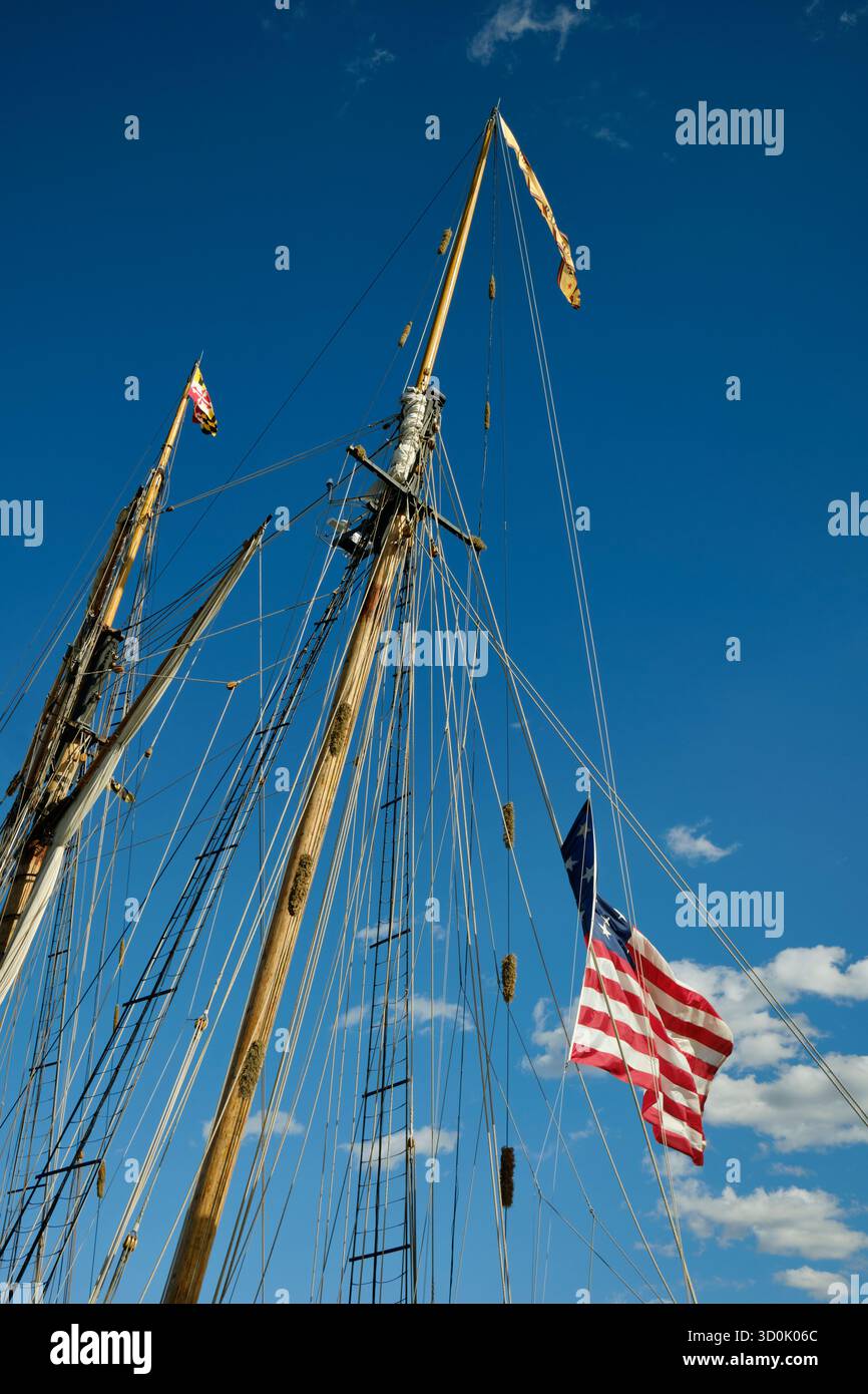 The Pride of Baltimore II docked at Long Wharf Park in Cambridge ...