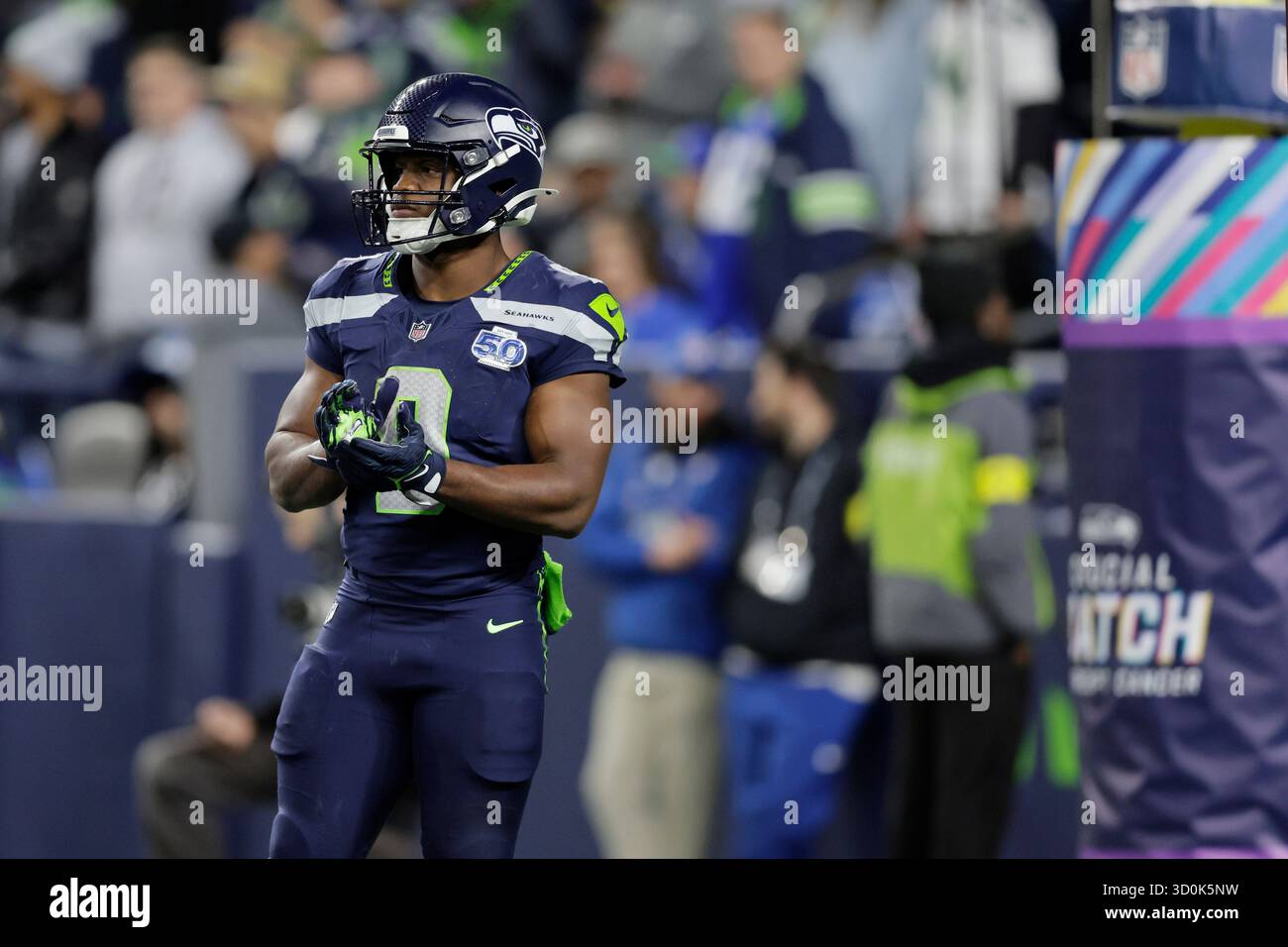 Seattle Seahawks running back Kenneth Walker III (9) stants on the ...