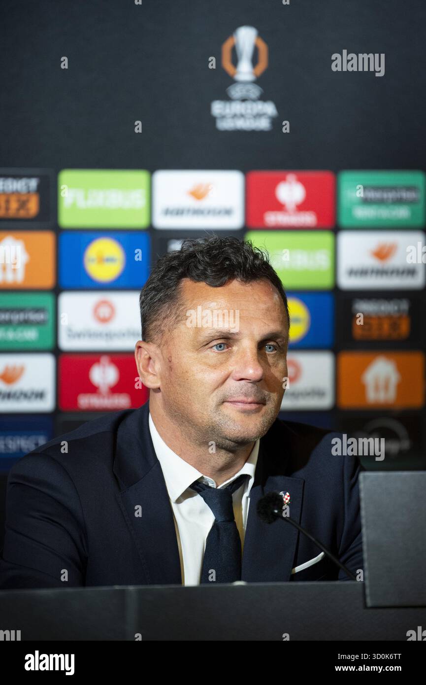 Malmoe ff dinamo zagreb hi-res stock photography and images - Alamy