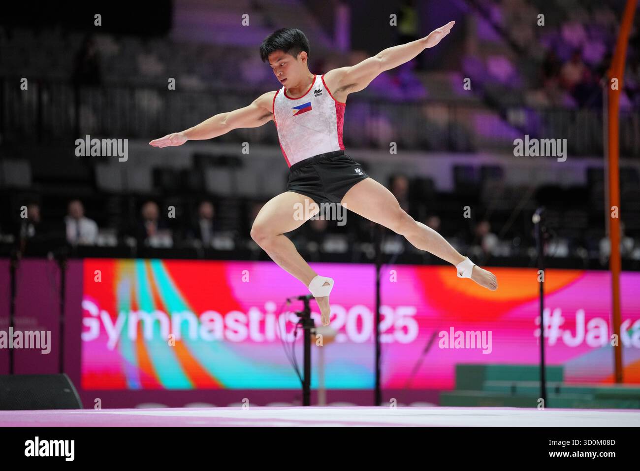 Carlos Edriel Yulo of the Philippines competes in the men's floor ...