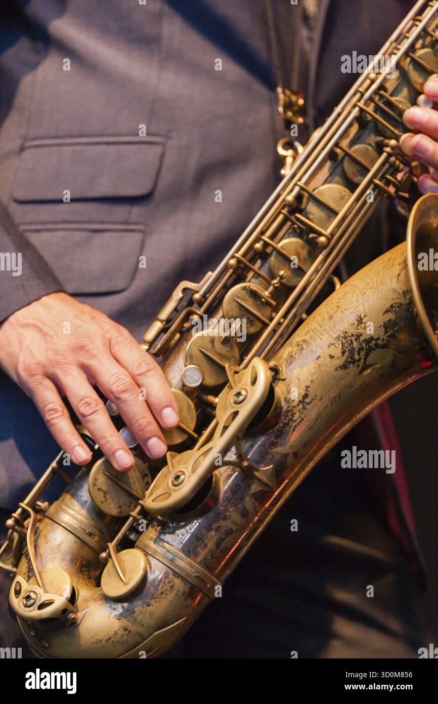 Sax reed hi-res stock photography and images - Alamy