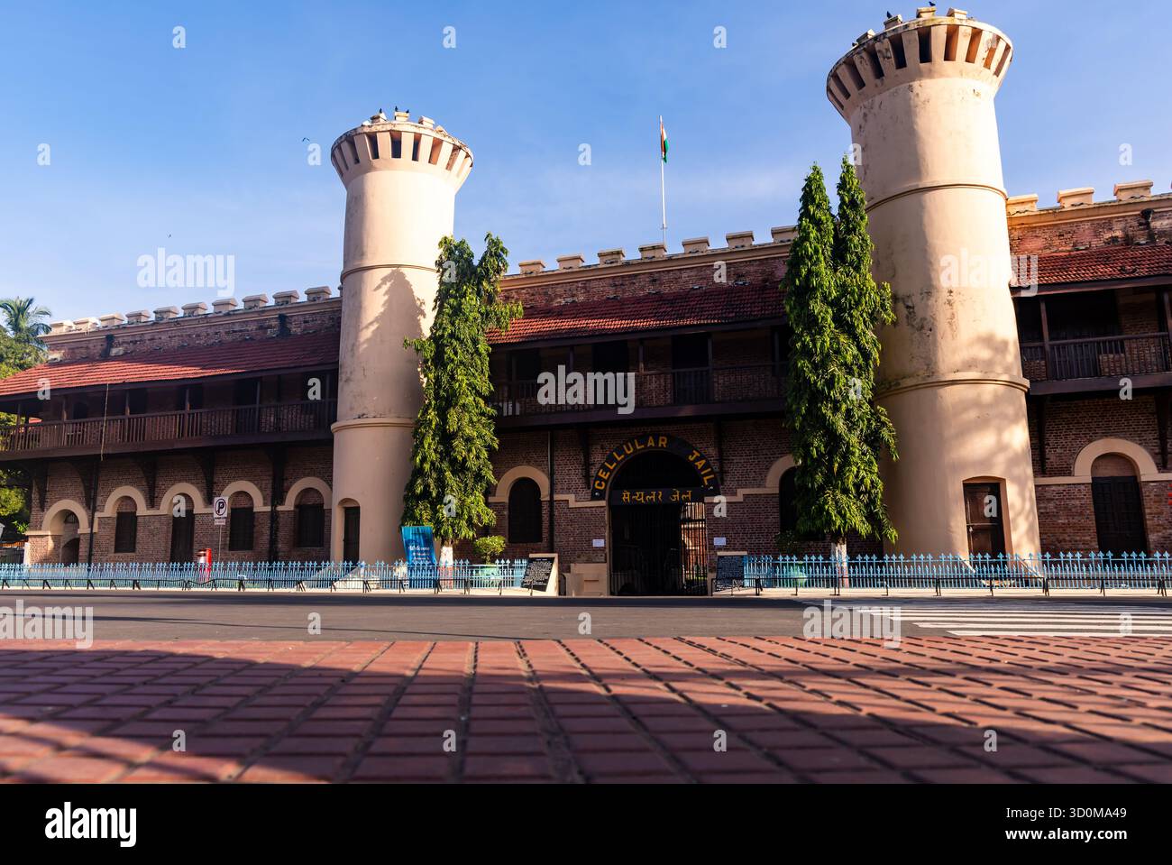 famous tourist attraction cellular jail andaman under clear sky image ...