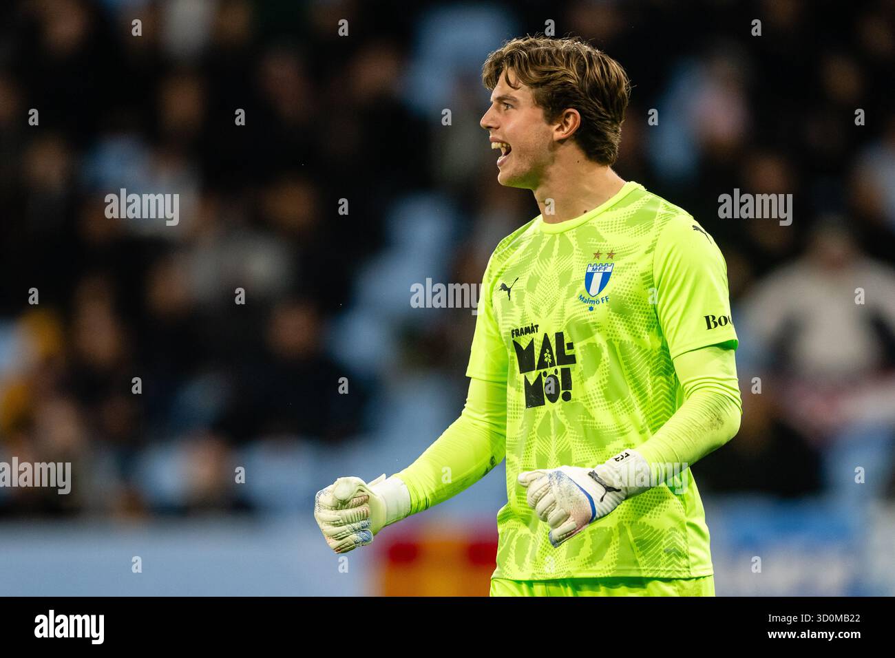 Malmo, Sweden. 23rd, October 2025. Goalkeeper Melker Ellborg (33) of ...