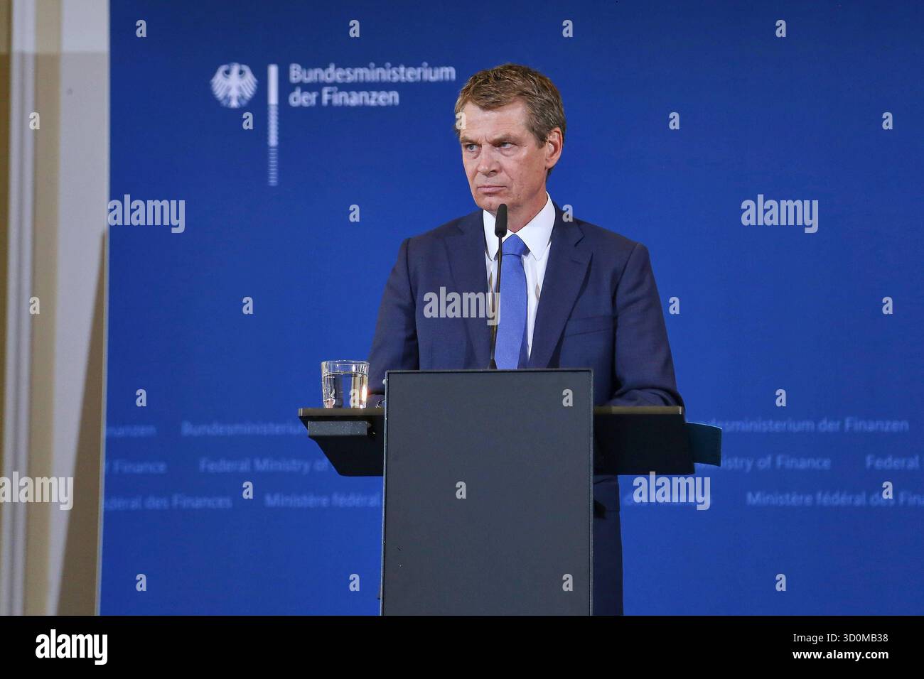 Berlin, Deutschland, 23.10.2025: Bundesfinanzministerium: 169 ...