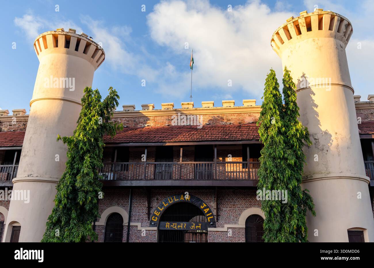 famous tourist attraction cellular jail andaman under clear sky image ...