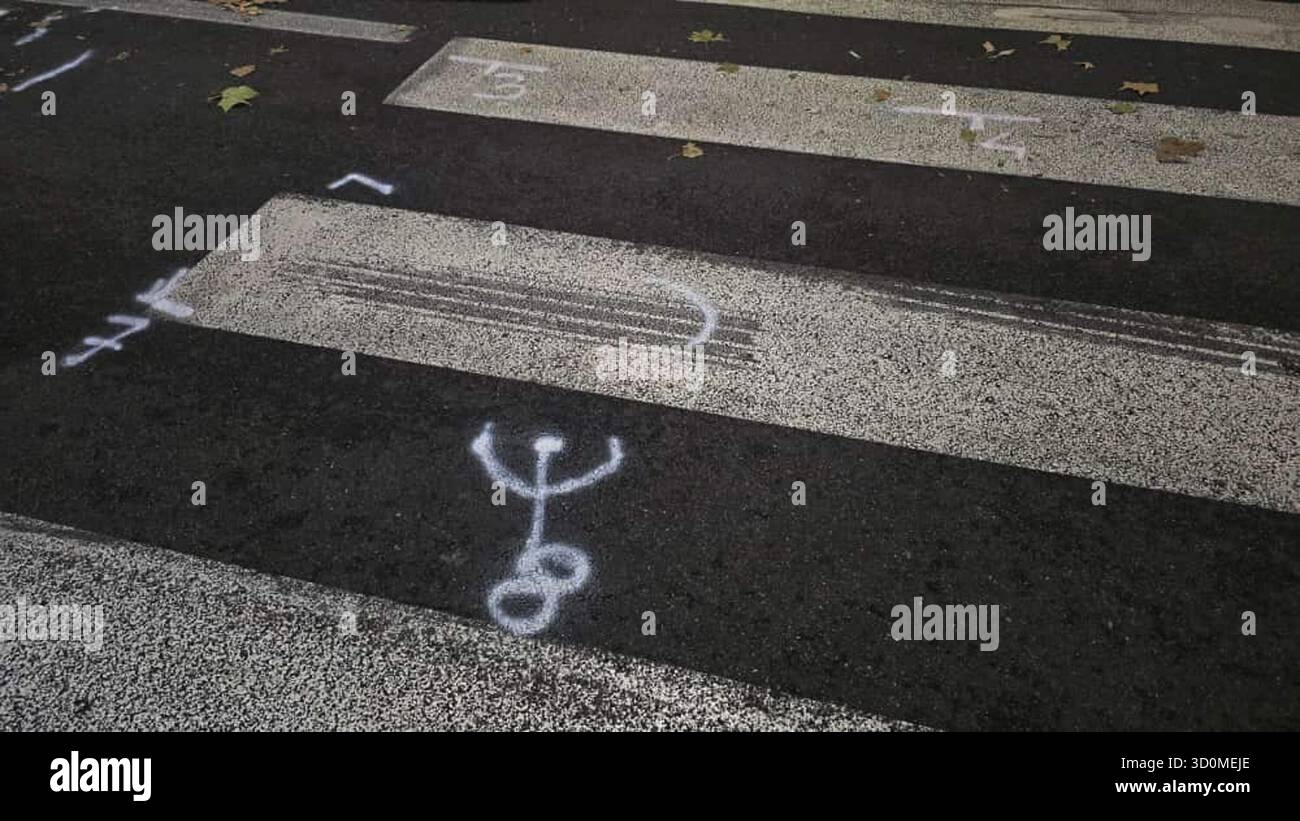 **NO WEB OR NEWSPAPERS ONLY FOR ITALY** Accident between Via di Tor ...