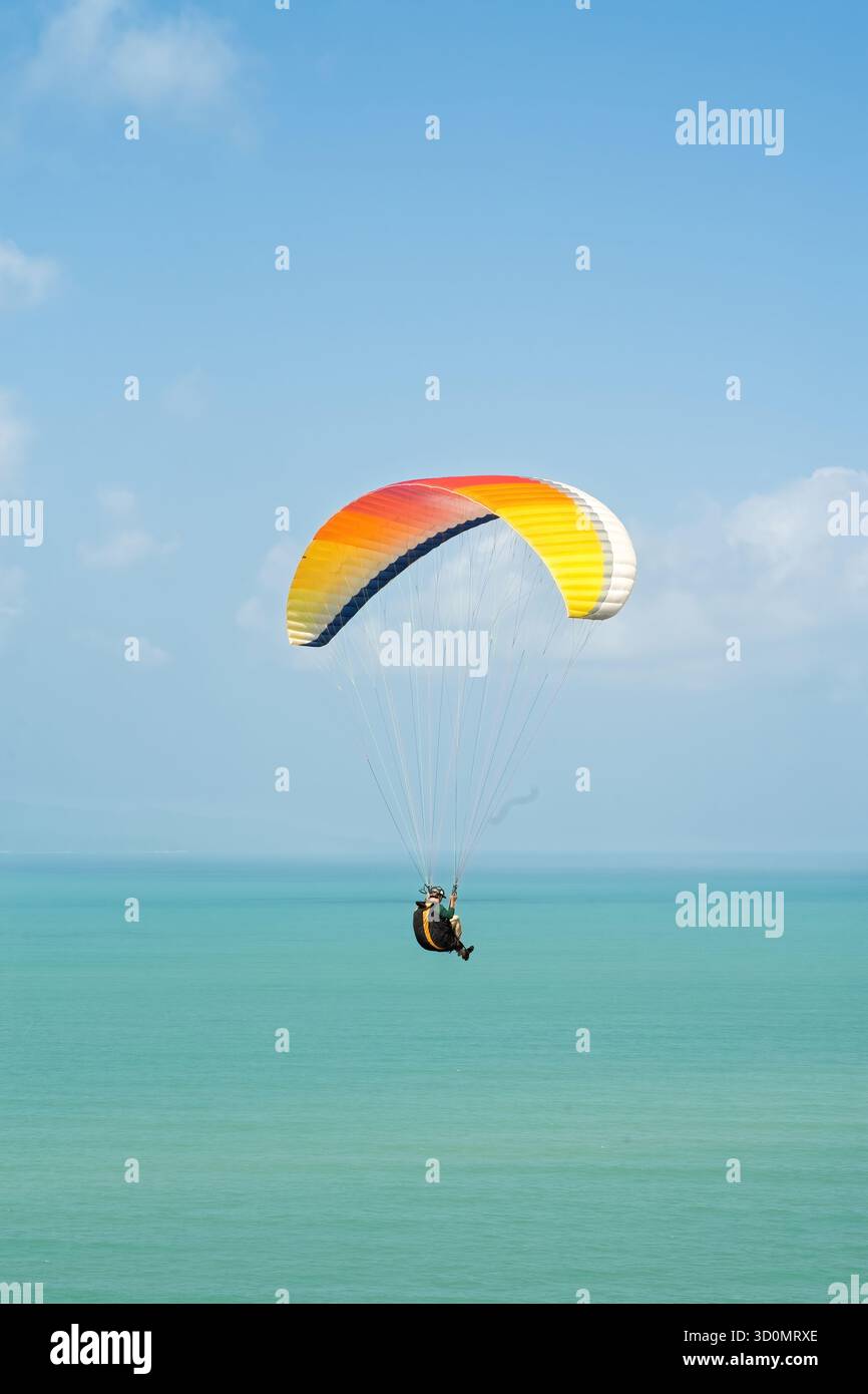 Paragliding in Bukit Bubus, Besut Terengganu Stock Photo - Alamy
