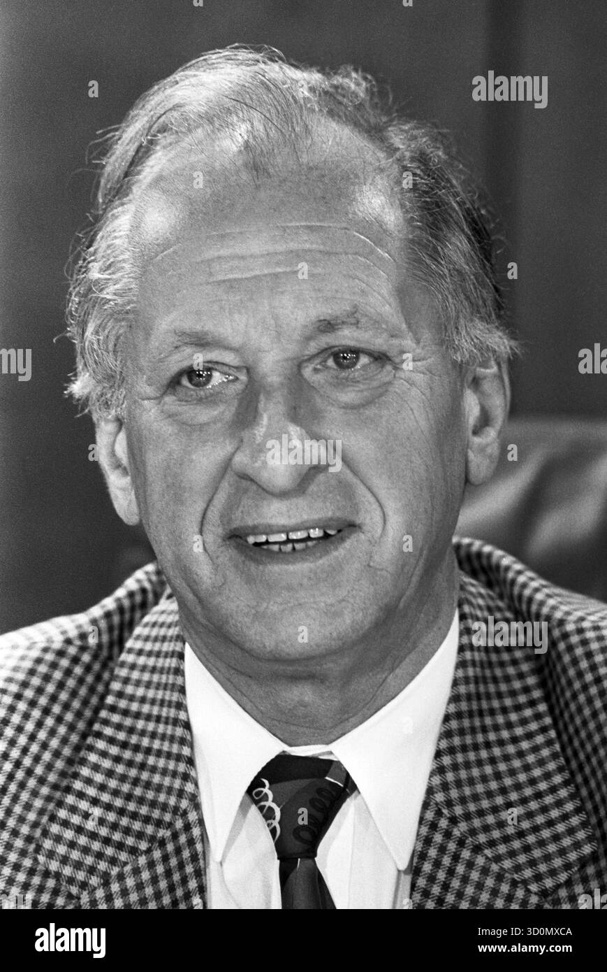 Science cabinet Black and White Stock Photos & Images - Alamy