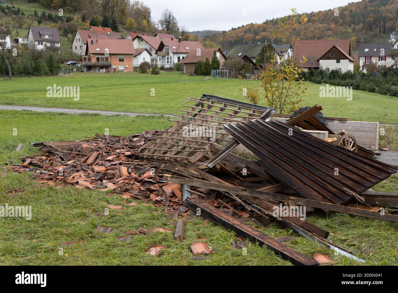 24 October 2025, Baden-Württemberg, Sulzbach an der Murr: A collapsed ...