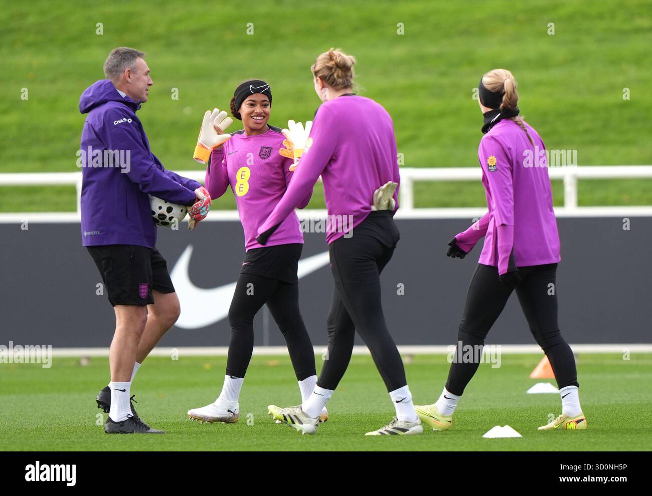 England goalkeeper Khiara Keating (second left) during a training ...