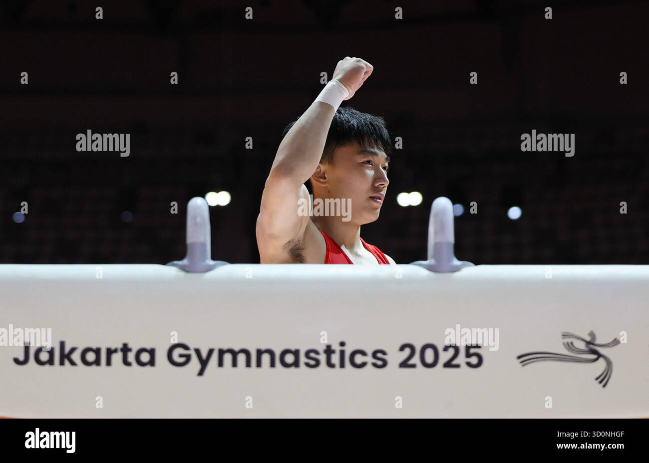 (251024) -- JAKARTA, Oct. 24, 2025 (Xinhua) -- Hong Yanming of China ...