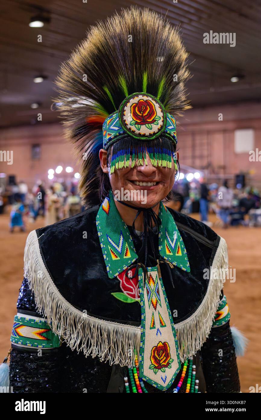 Red canyon pow wow hi-res stock photography and images - Alamy