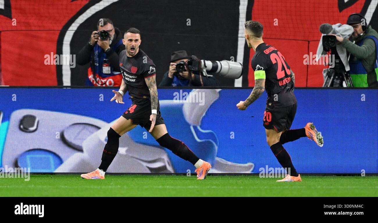 1:1 Goal, celebration, from left: scorer Aleix Garcia, Alejandro ...