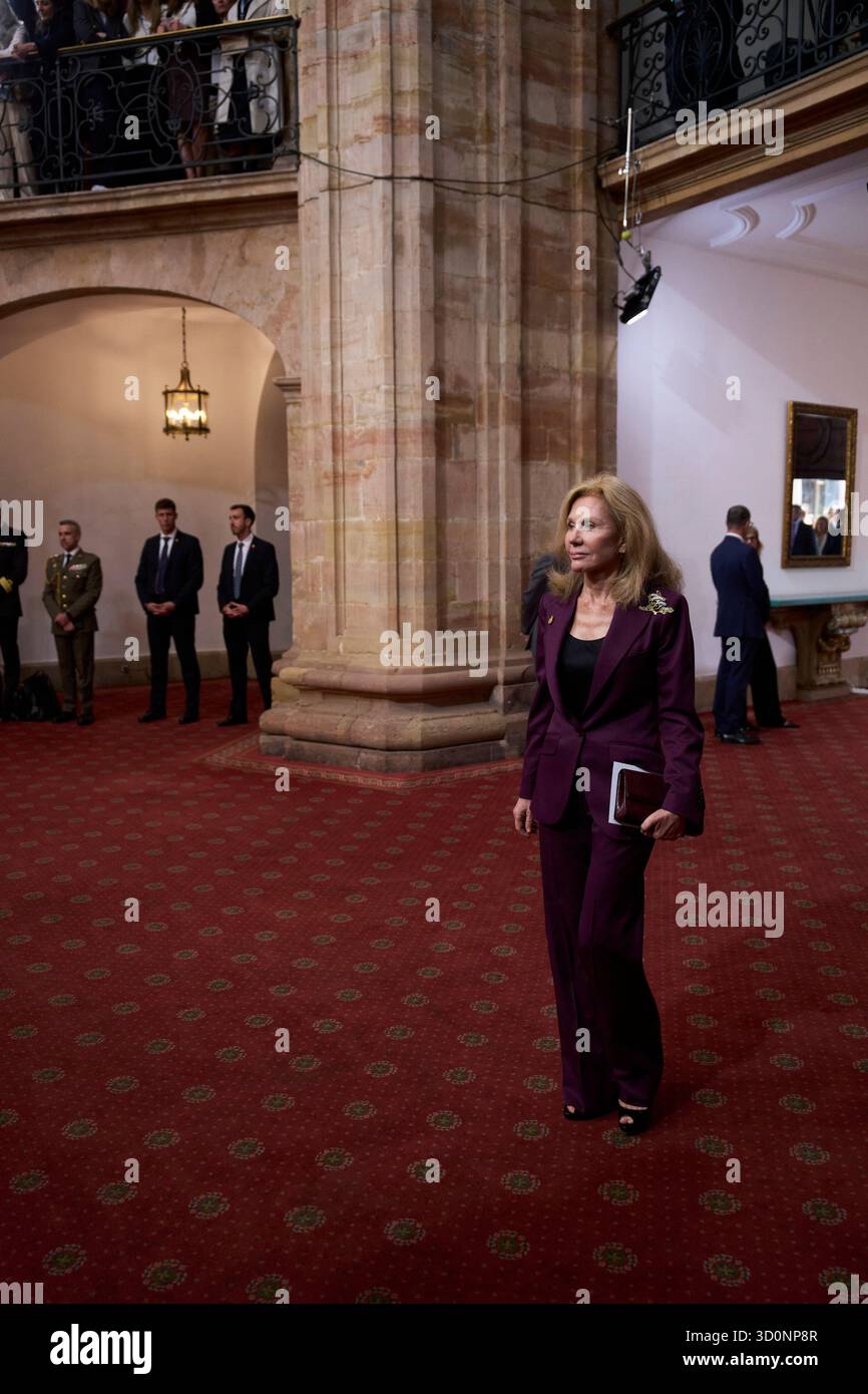 Alicia Koplowitz attendsedAudience with Princess of Asturias awards ...