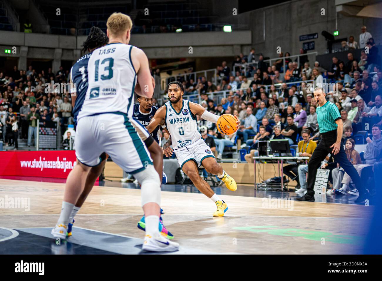 Jayvon Graves (0; Legia Warszawa) dribbles the ball while Michael ...