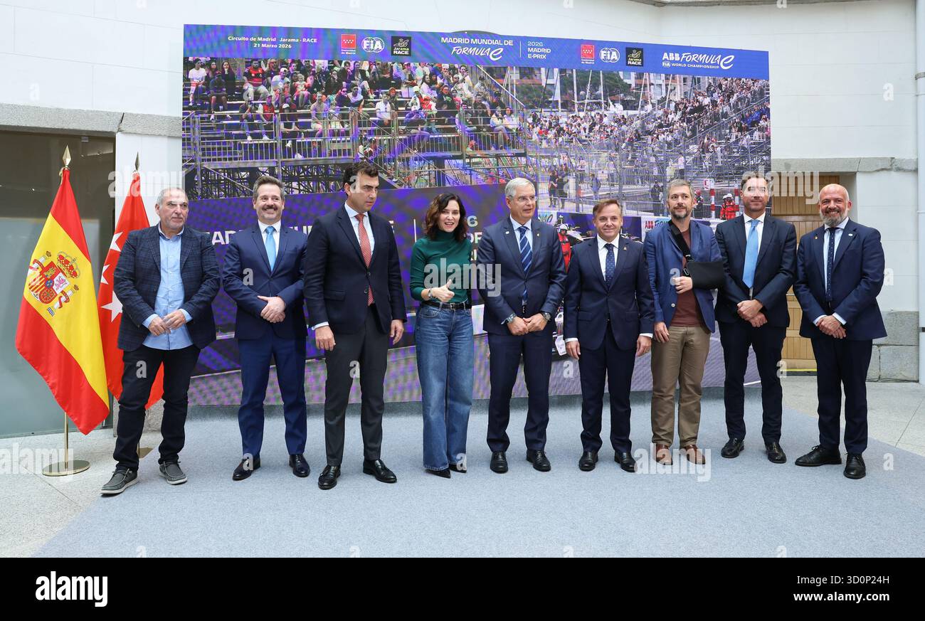 (L-R) The Minister of Culture, Mariano de Paco, the co-founder of ...