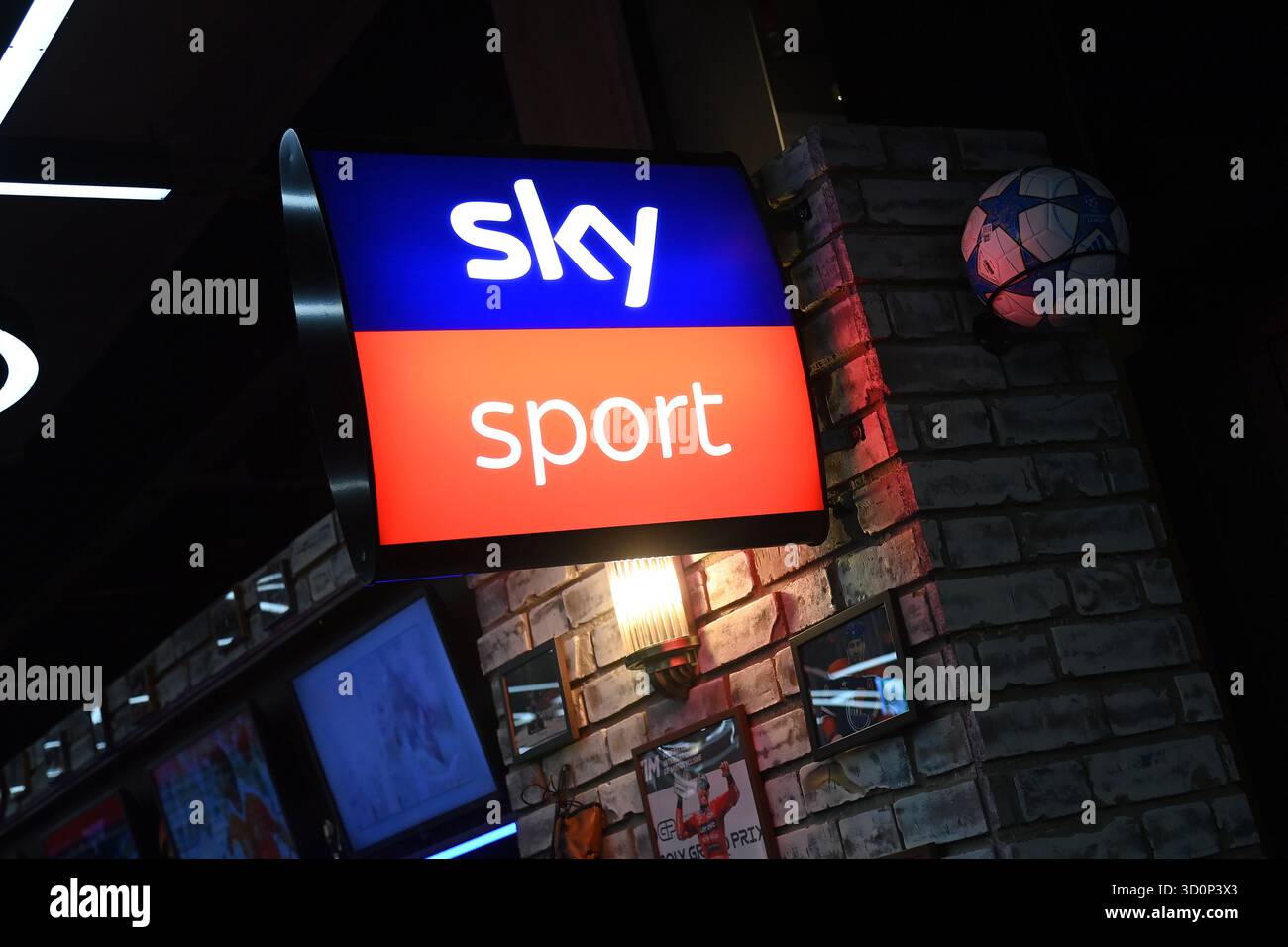 Border motif, Sky Sport bar, Sky Sport, pay-TV, pay-per-view channel ...
