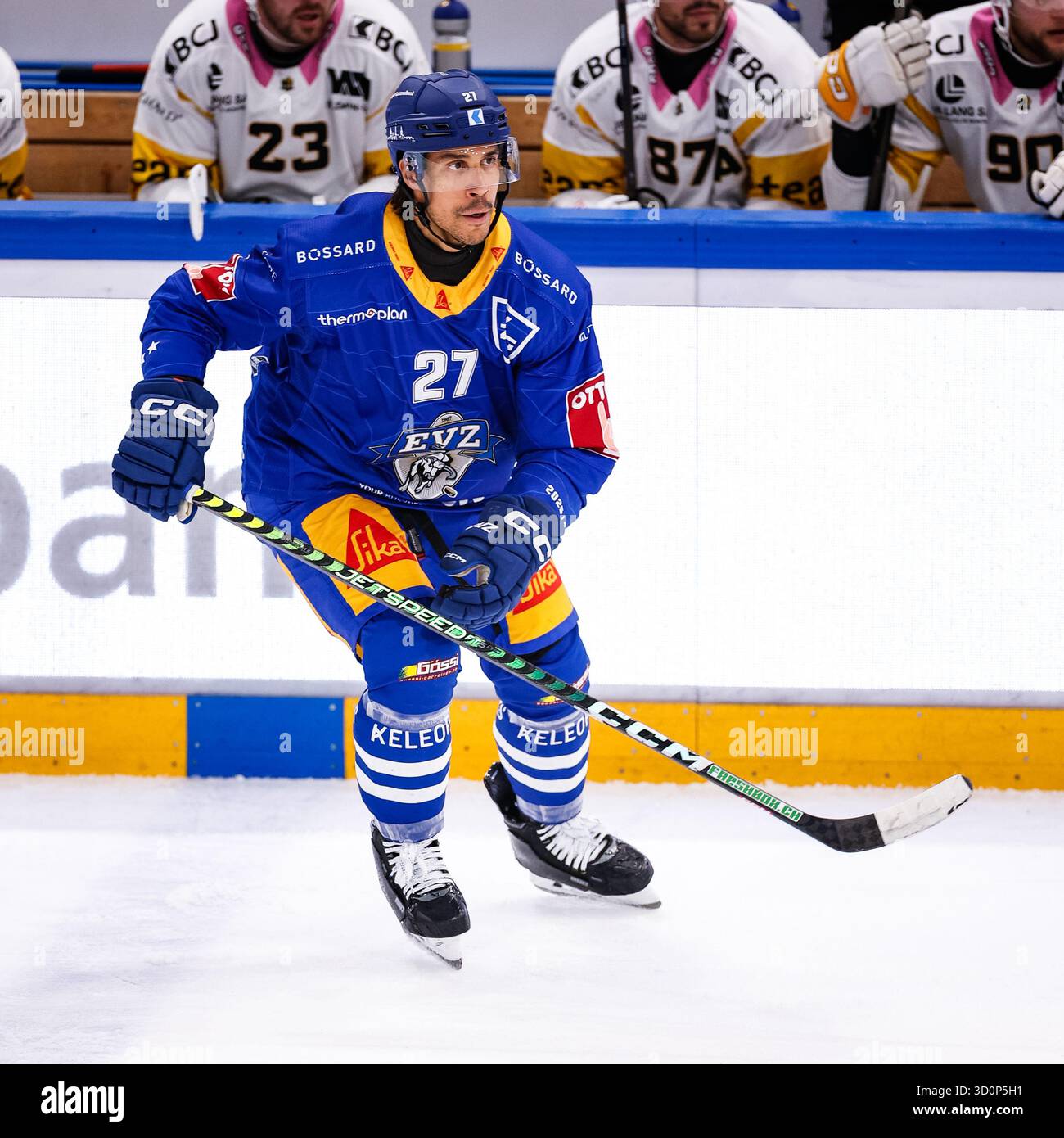 23/10/2025, Zug, OYM hall, NL: EV Zug - HC Ajoie, #27 Samuel Guerra ...