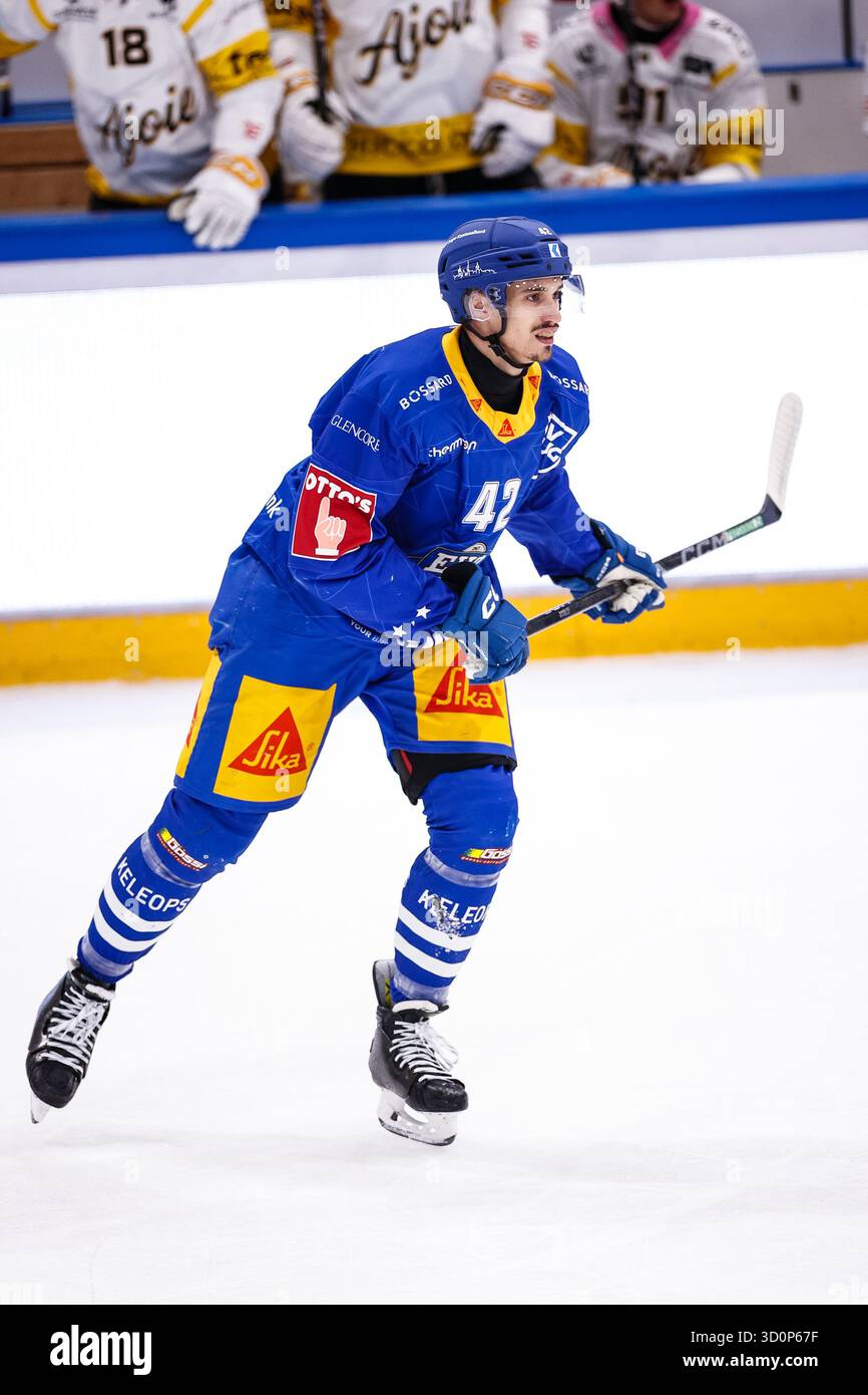 23/10/2025, Zug, OYM hall, NL: EV Zug - HC Ajoie, #42 Tobias Geisser ...