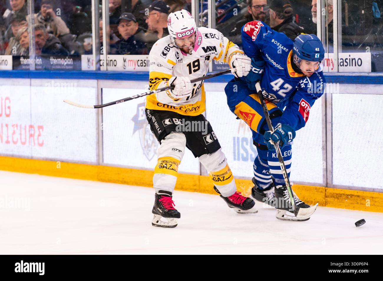 23/10/2025, Zug, OYM hall, NL: EV Zug - HC Ajoie, #42 Tobias Geisser ...