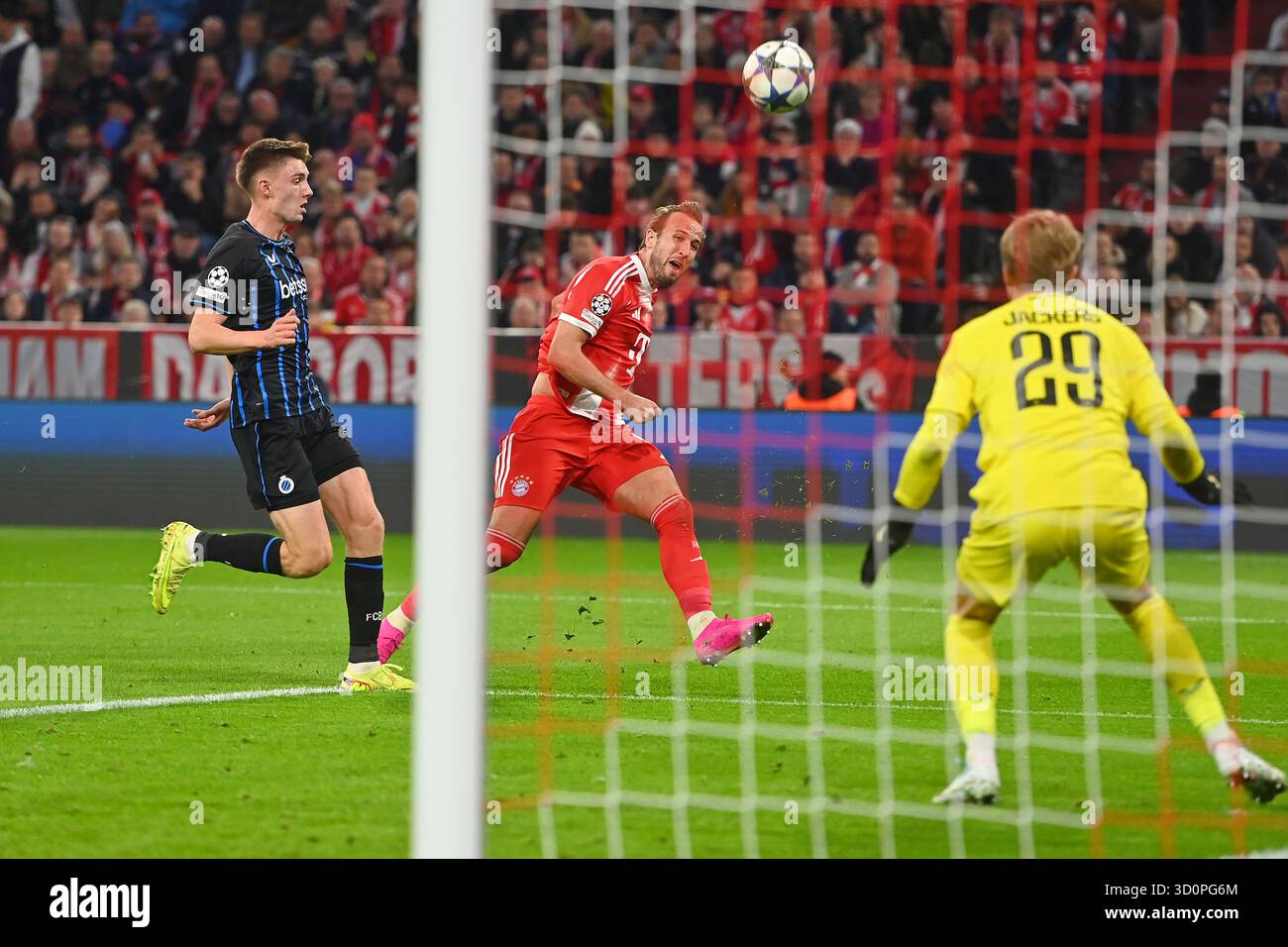 goalchance Harry KANE (FC Bayern Munich), action. Football Champions ...