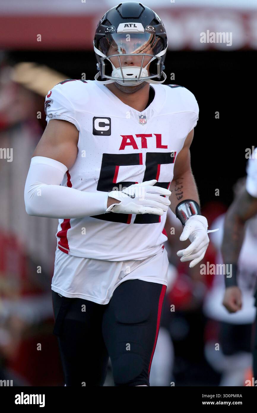 Atlanta Falcons linebacker Kaden Elliss (55) runs onto the field during ...