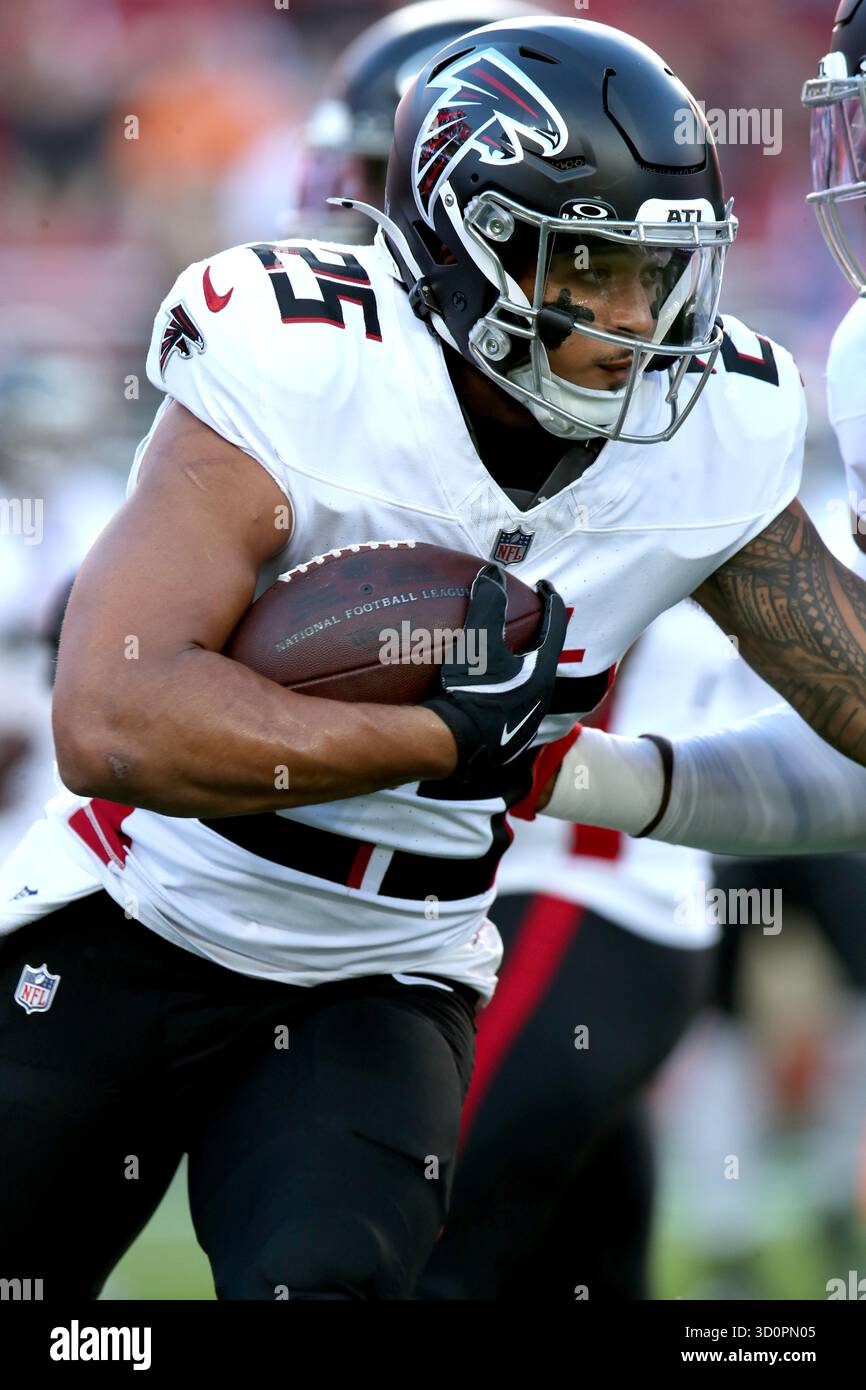 Atlanta Falcons running back Tyler Allgeier (25) warms up during an NFL ...