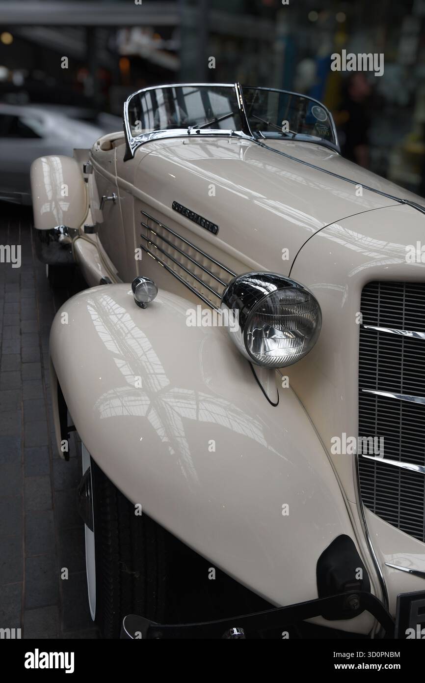 Lycoming supercharged engine hi-res stock photography and images - Alamy