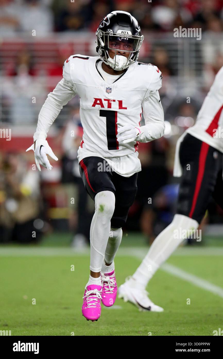 Atlanta Falcons wide receiver Darnell Mooney (1) runs during an NFL ...