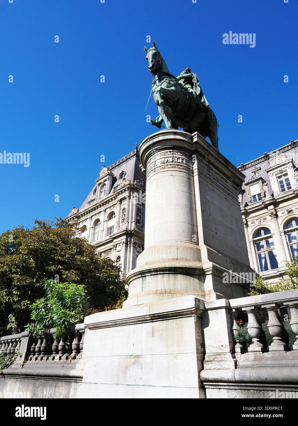 Equestrian Statue of Etienne Marcel by Jean Antoine Marie Idrac at the ...