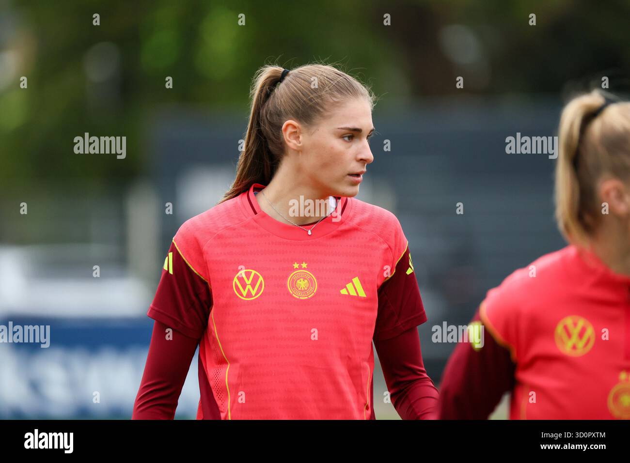 Düsseldorf, Deutschland 22. Oktober 2025: Fußball-Frauen ...