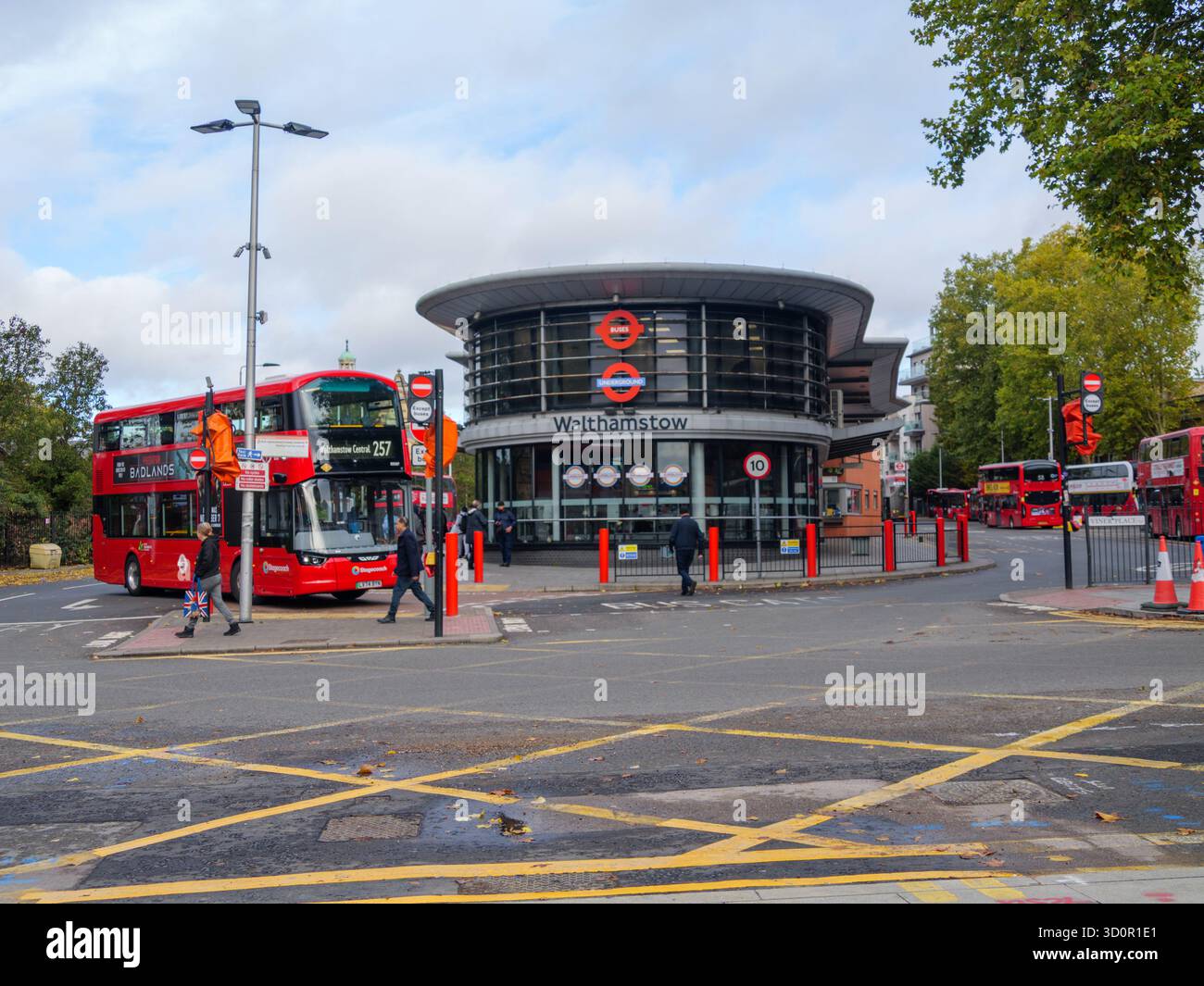 TFL, Walthamstow Central Bus station, Walthamstow London UK Stock Photo ...