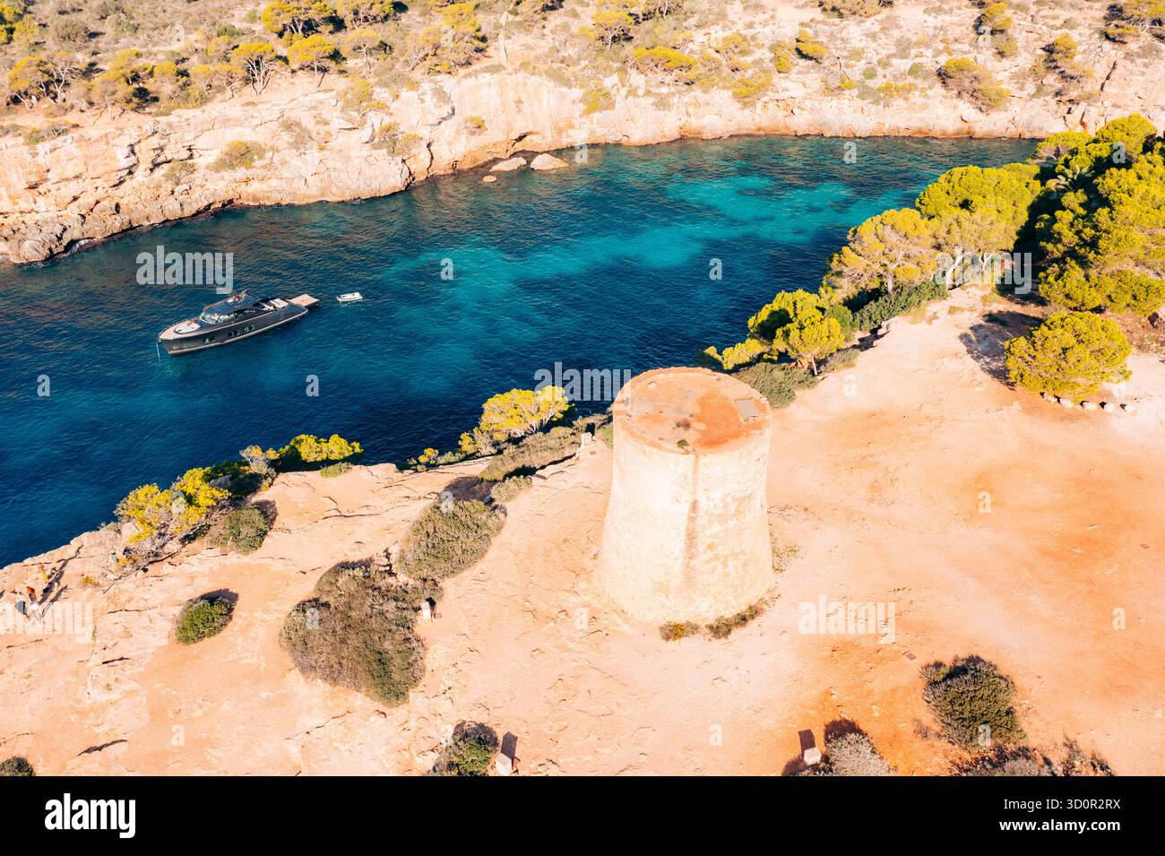 Tourists explore historic tower hi-res stock photography and images - Alamy