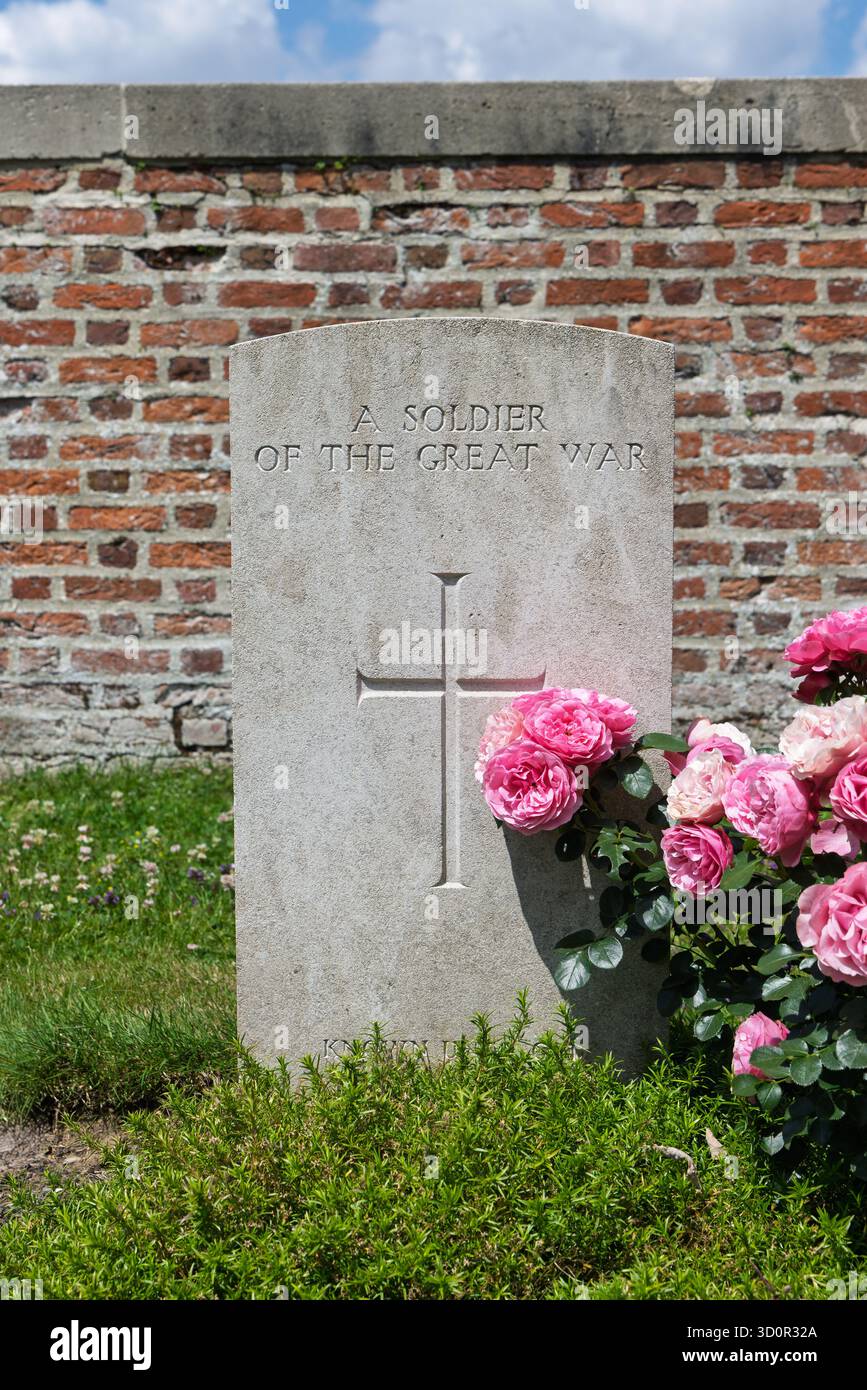 Memorial stone of a British soldier of the great war WWI at Bray ...