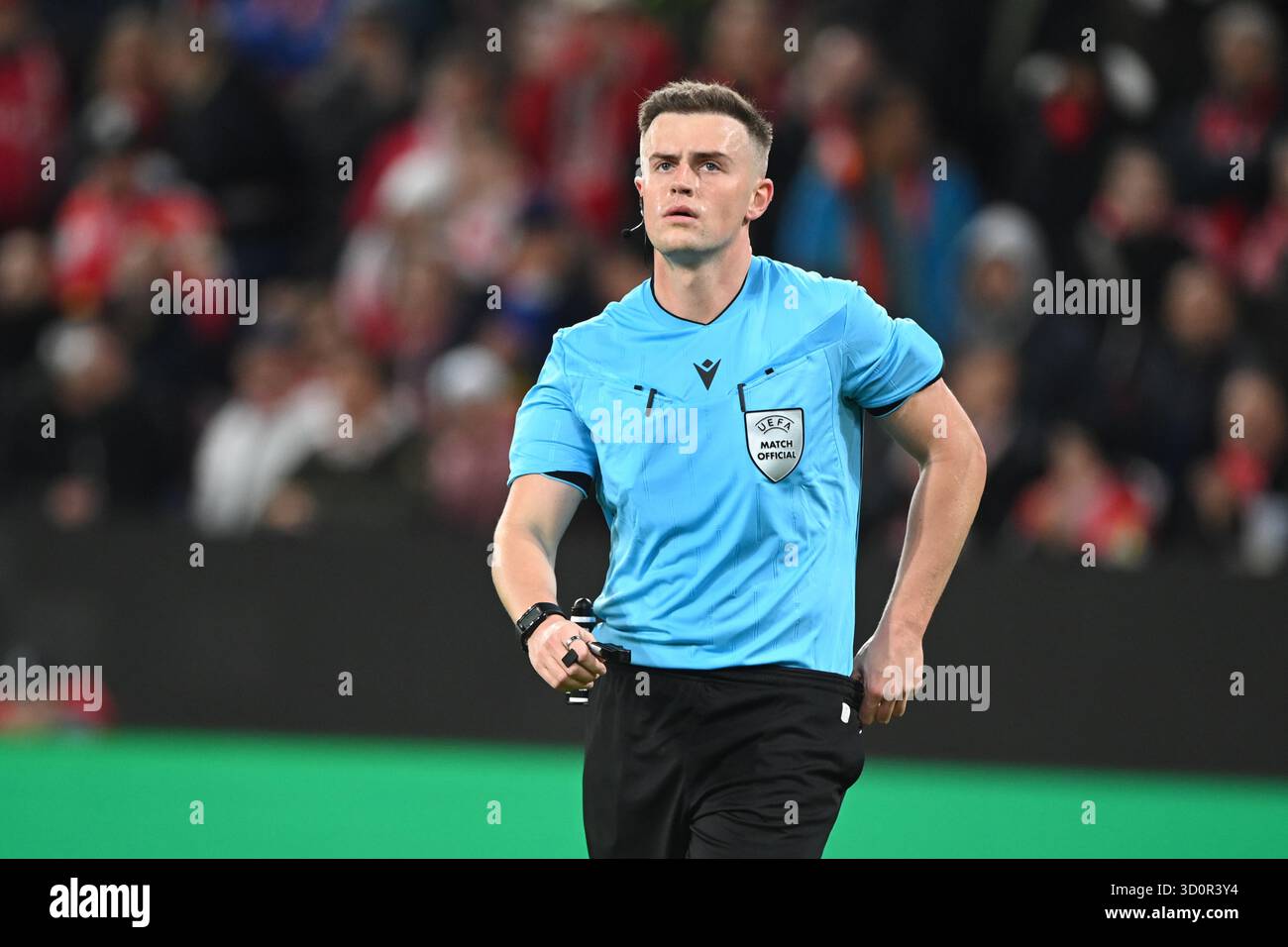 referee Jamie ROBINSON (NIR) 1.FSV FSV FSV Mainz 05 (MZ) - Zrinjski ...
