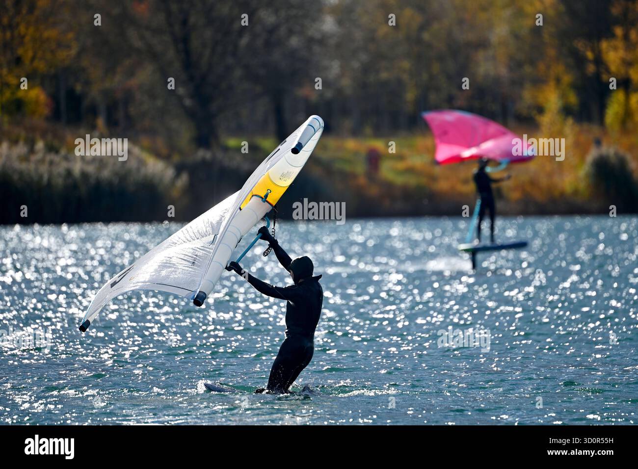 Weather picture from October 24, 2025: Wingsurfer on Lake Riemer (Buga ...