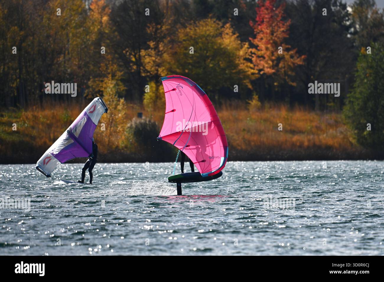 Weather picture from October 24, 2025: Wingsurfer on Lake Riemer (Buga ...