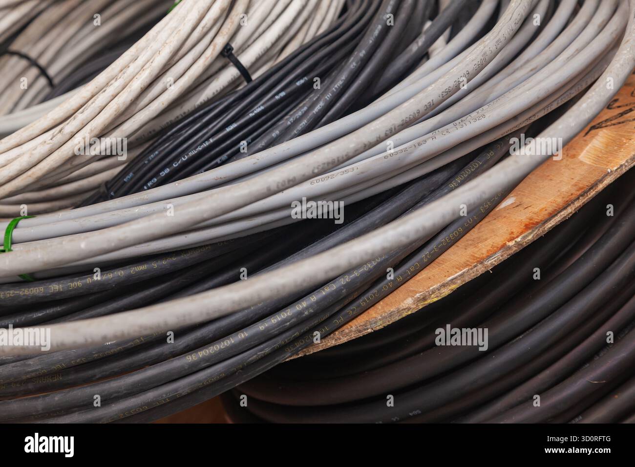 Bundles of new electrical cables Stock Photo - Alamy