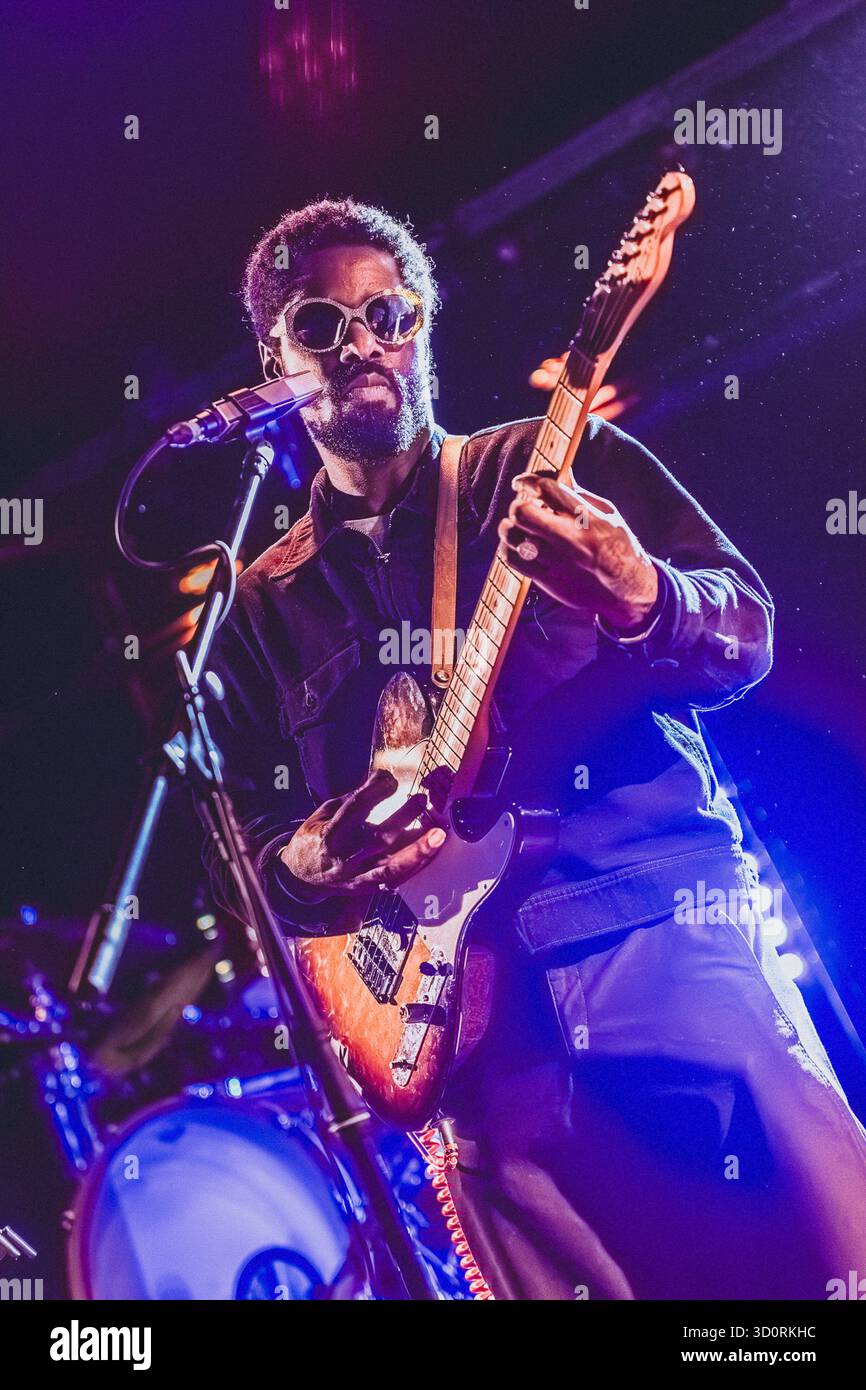 Music Concert - CURTIS HARDING - EU/UK Tour 2025 Curtis Harding play the guitar during CURTIS ...