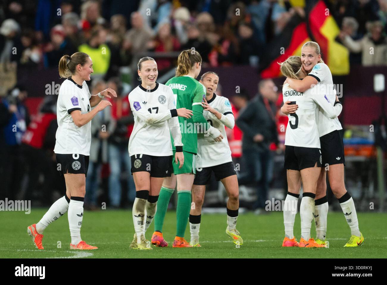 24 October 2025, North Rhine-Westphalia, Duesseldorf: Soccer, Women ...