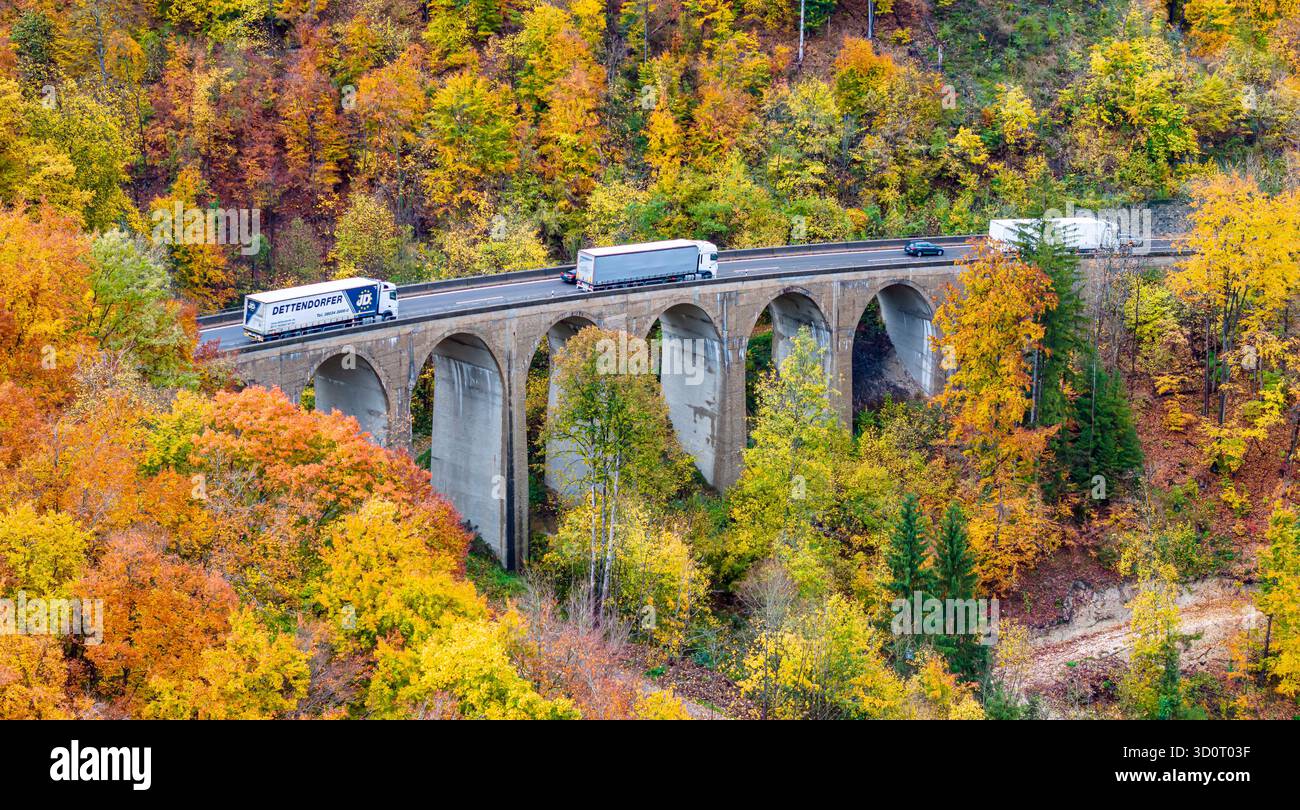Fischerhäuslebrücke am Albabstieg der Autobahn A8 von Ulm in ...