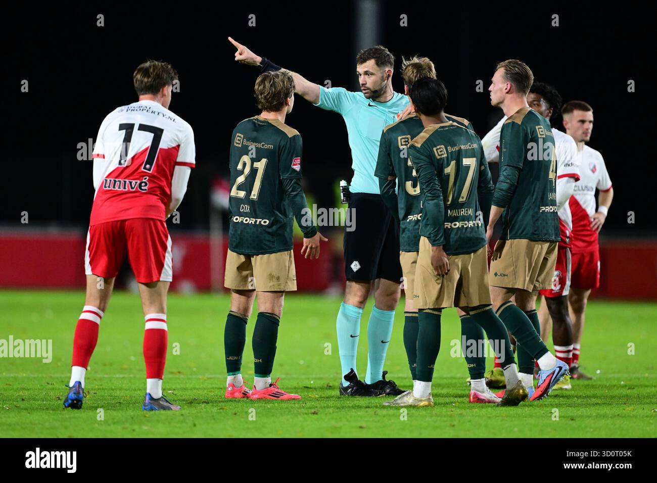 UTRECHT , 24-10-2025 , Sportpark Zoudenbalch , season 2025 / 2026 ...