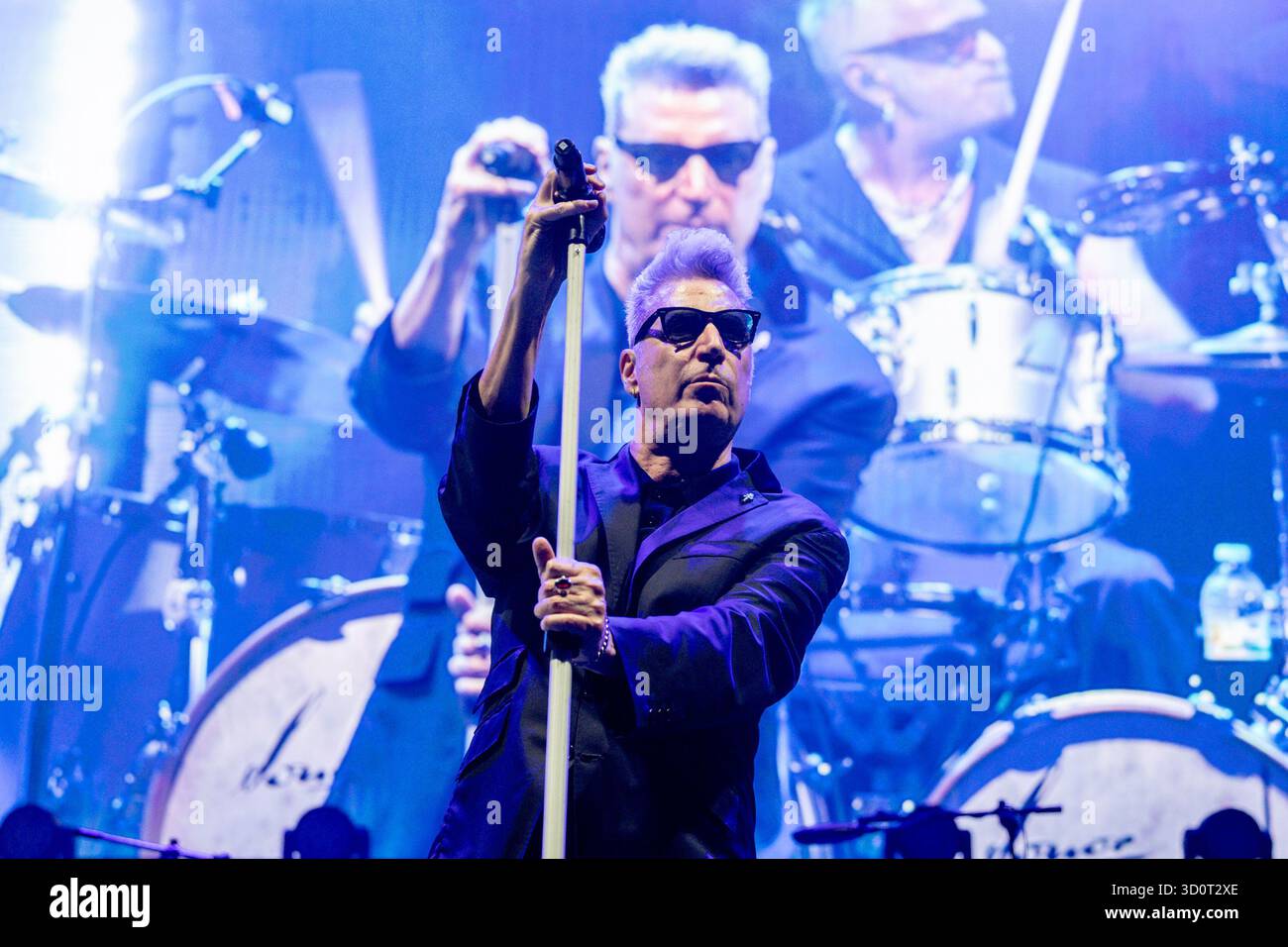 The singer Loquillo during his concert at the Movistar Arena, on ...